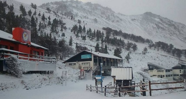Esquel: Gran nevada en La Hoya - Cadena de los Andes